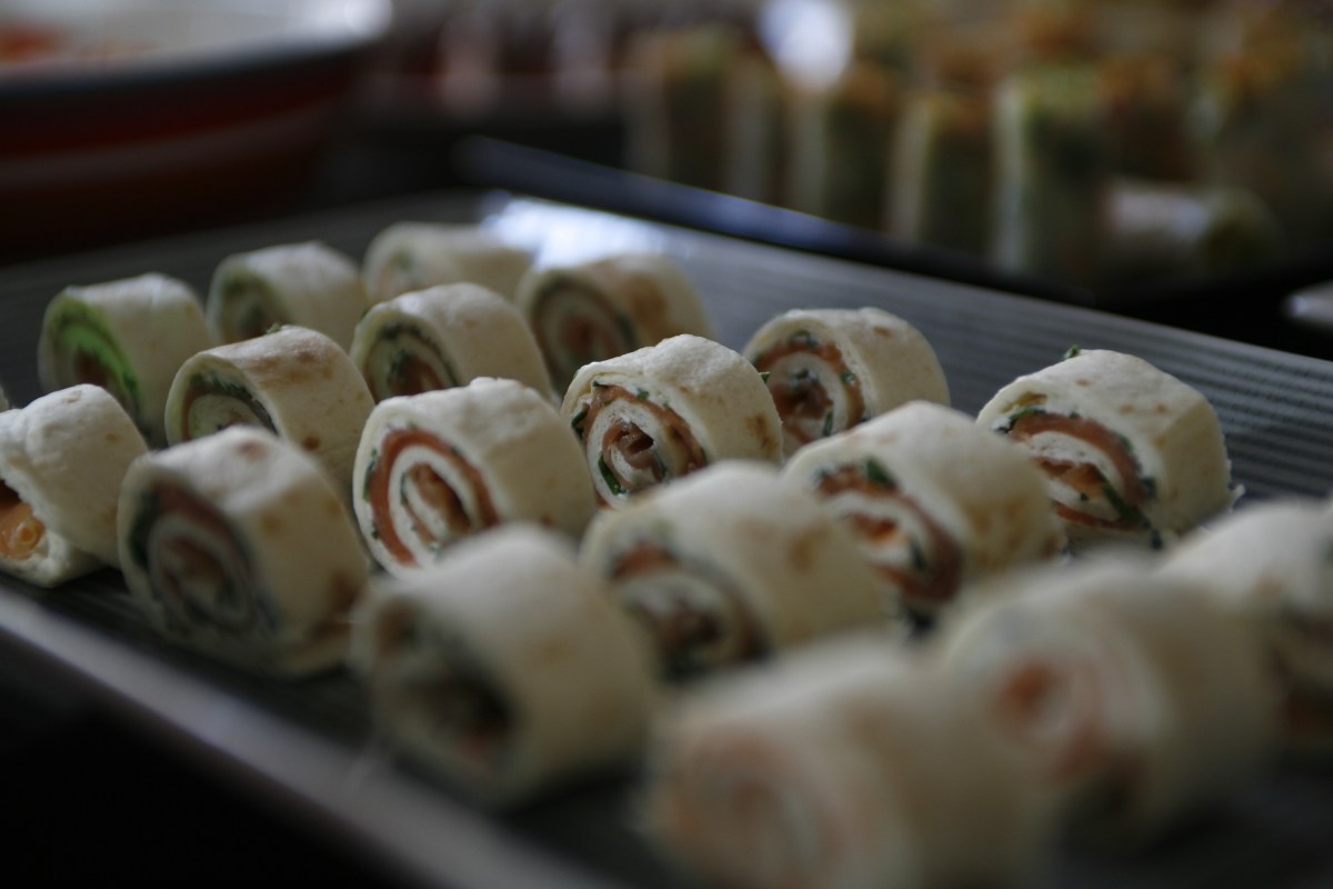 Tupareiden kokkailuja | Jarkko Tiainen.